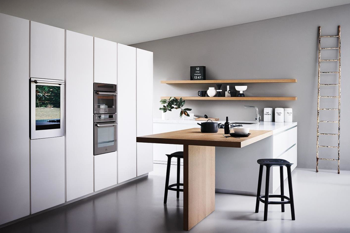 Progettare una Cucina Piccola: Trucchi per Renderla più Grande